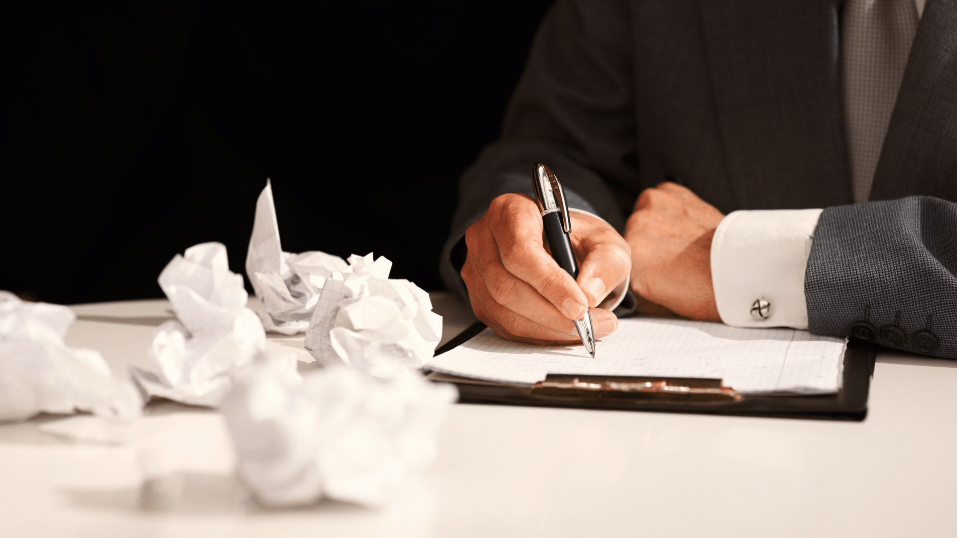 Do Real Estate Agents Make Their Own Hours - Real Estate License Wizard